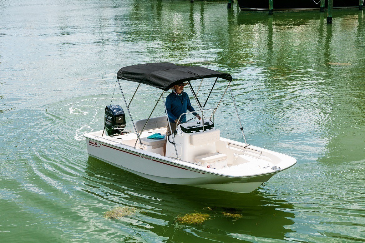 150 Montauk à vendre | Groupe Thomas Marine