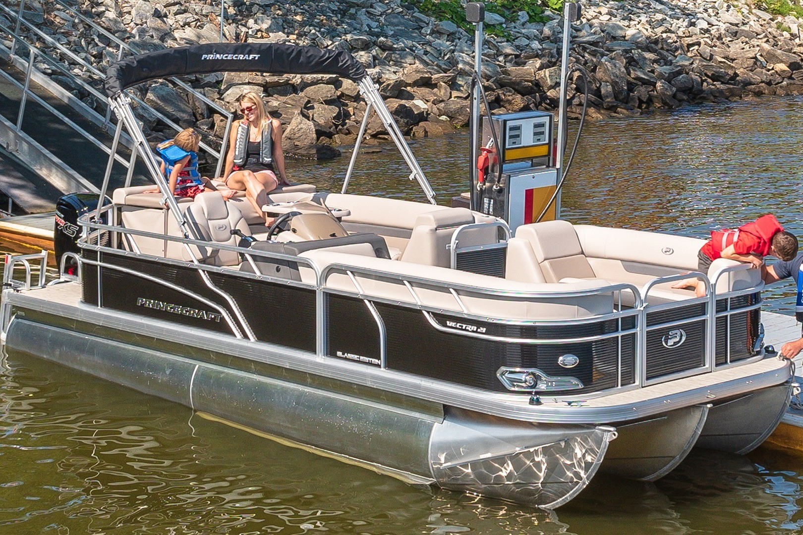 Pontons à vendre | Groupe Thomas Marine