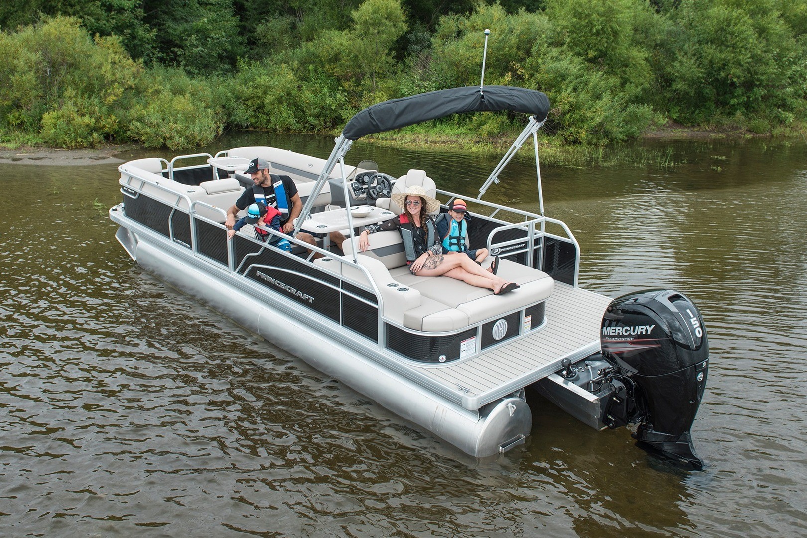 Pontons à vendre | Groupe Thomas Marine